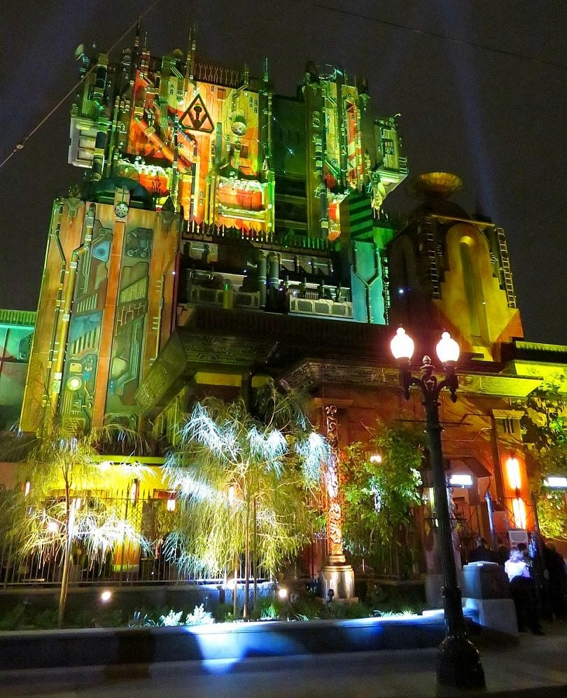 20 Scariest Rides at Disneyland (Ranked for All Ages)