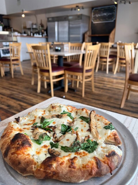 10 Popular Montana Foods & Drinks (You Must Try!)