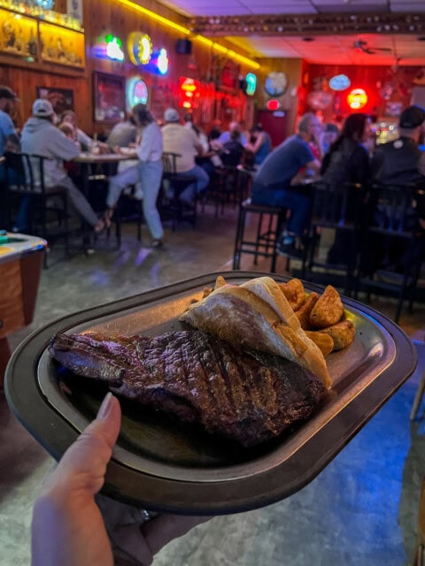 10 Popular Montana Foods & Drinks (You Must Try!)